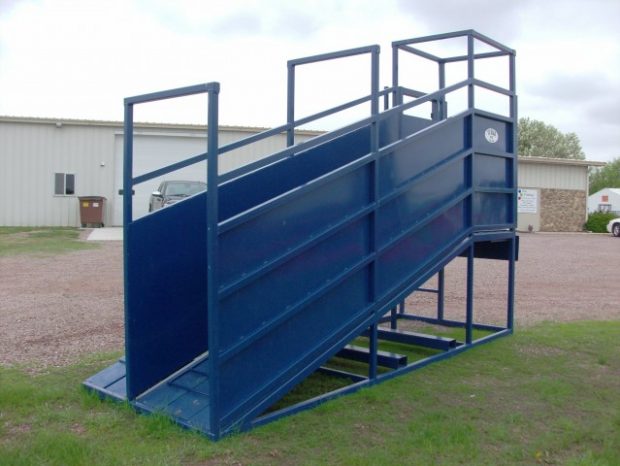 16' Stationary Cattle Loading Chute - Te Slaa Manufacturing